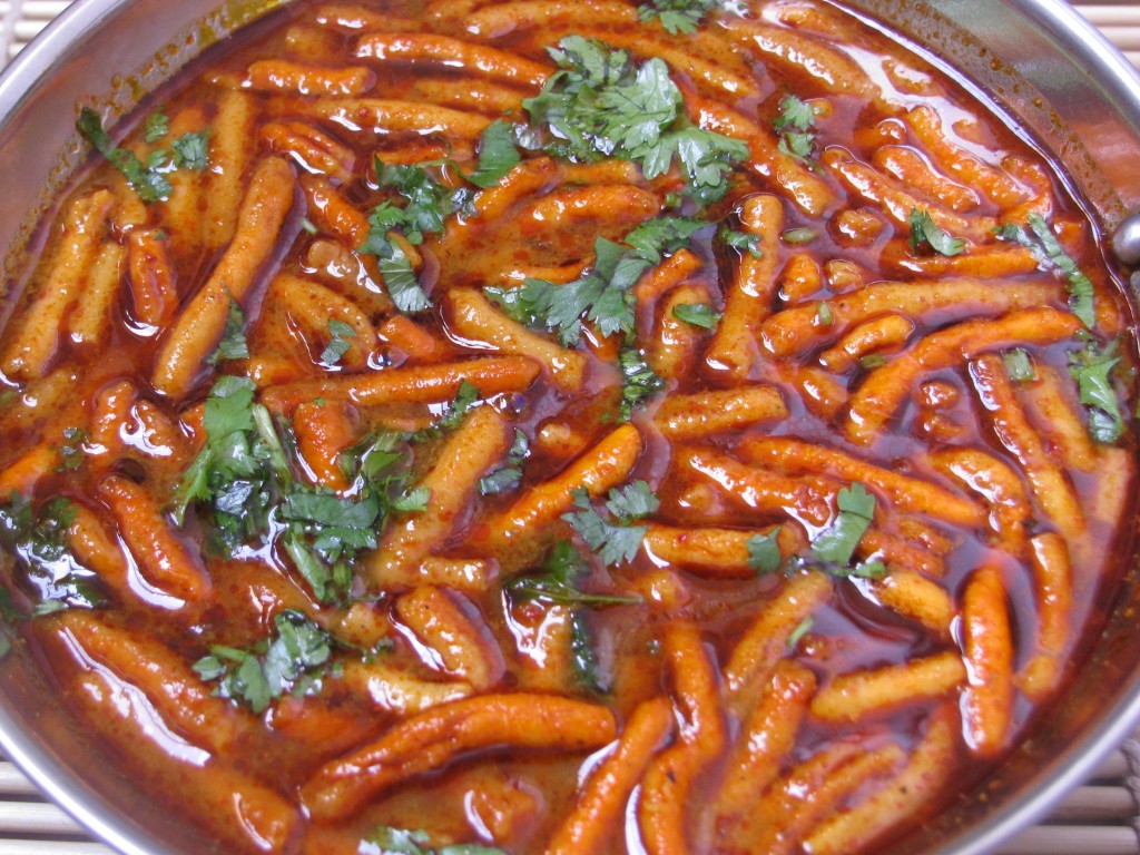 Shev Bhaji Recipe | Sev ki Sabji in Maharashtrian style – HealthyVegRecipes