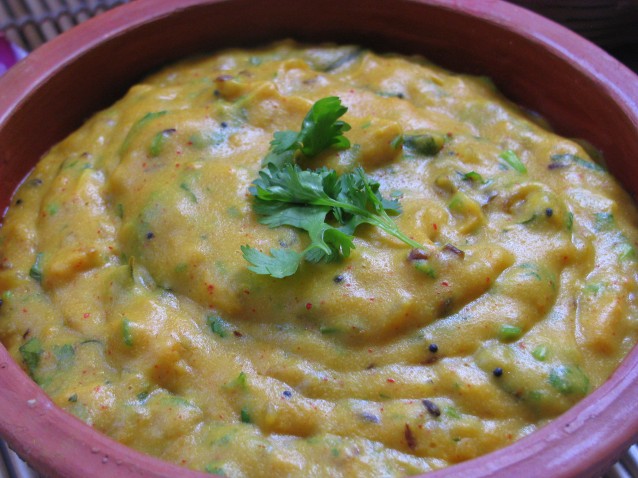 Pitla Recipe | Maharastrian Besan Pithla – HealthyVegRecipes