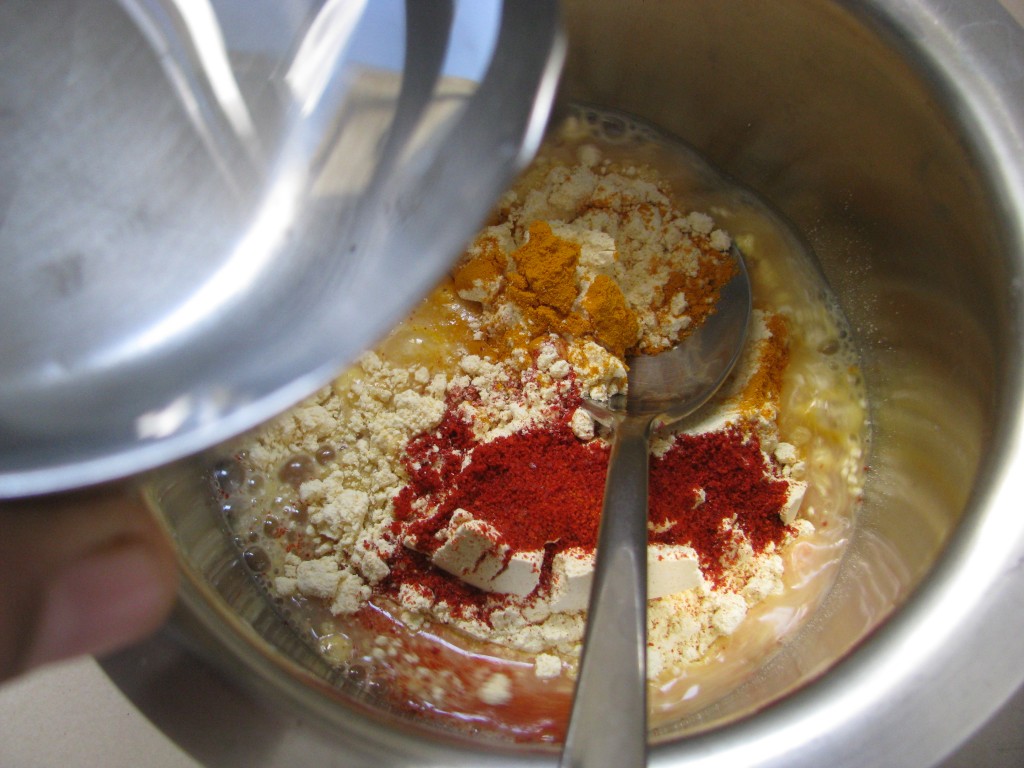 Pitla Recipe | Maharastrian Besan Pithla – HealthyVegRecipes